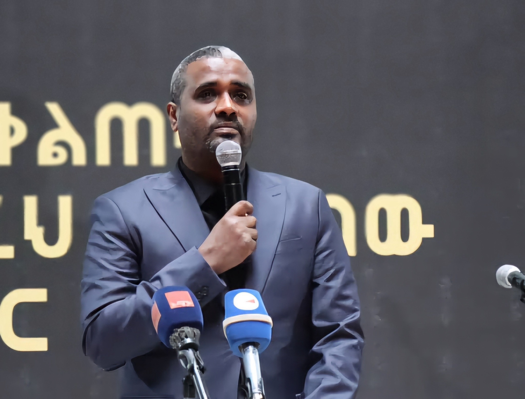 "የሃሳብ ልዩነት በወንድማማችነት እና በመነጋገር ብቻ መፈታት አለበት" አብዱ ሁሴን (ዶ.ር)